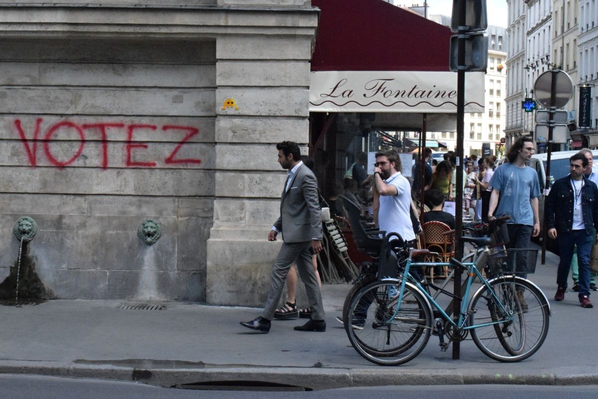 Mezi strachem a rezignací. Předvolební obrazy z pařížského předměstí
